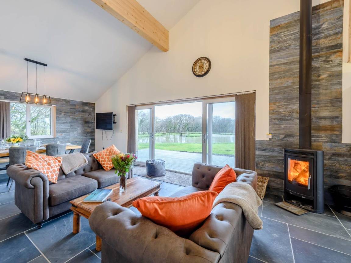 Lodge ∙ 3 Bedrooms ∙ 6 Guests - Holsworthy
