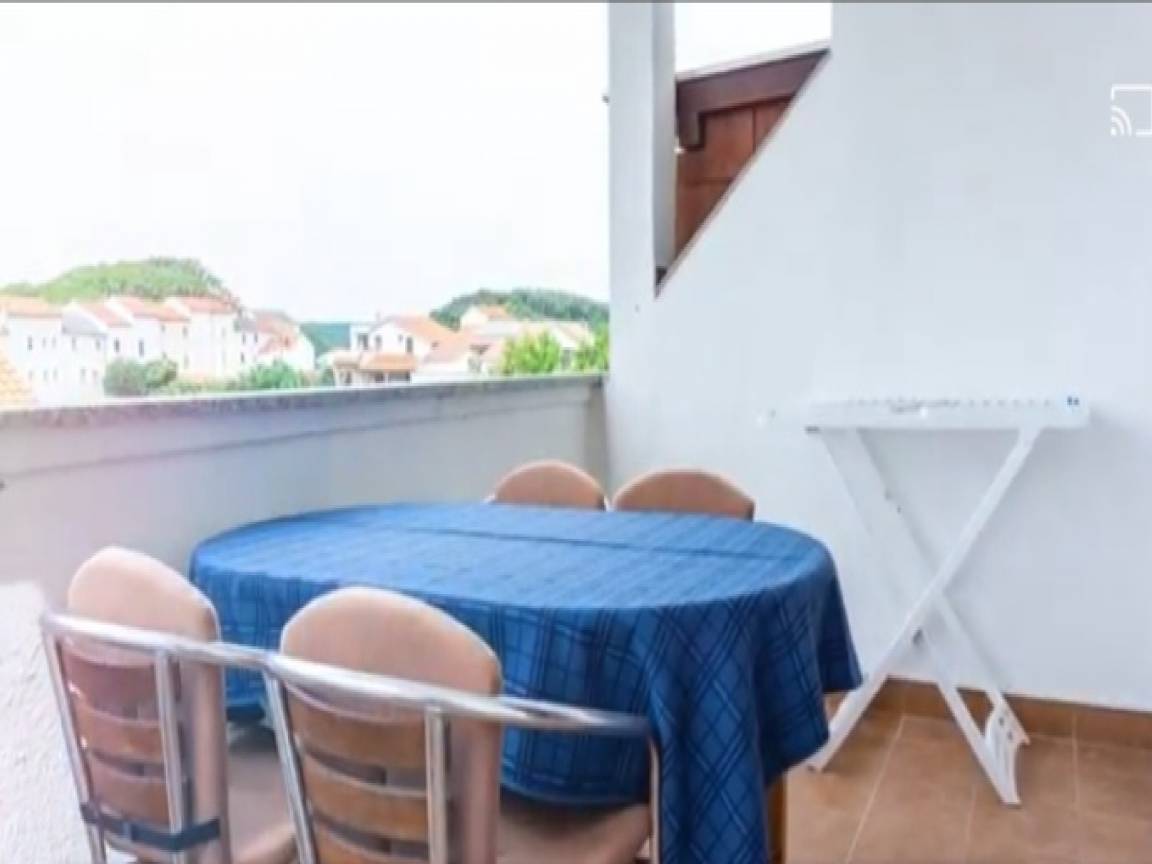 65 M² Ferienwohnung ∙ 2 Schlafzimmer ∙ 5 Gäste - Lopar