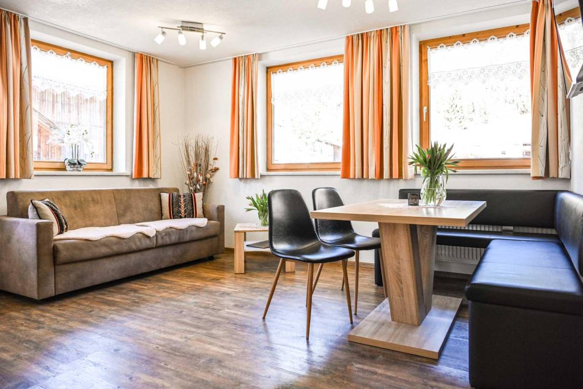 43 M² Apartment ∙ 1 Bedroom ∙ 4 Guests - Elbigenalp