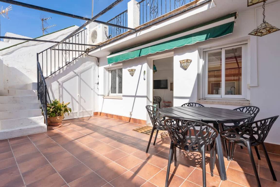 House ∙ 2 Bedrooms ∙ 4 Guests - Fuengirola