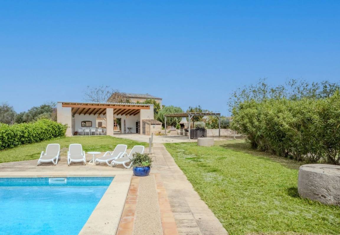 220 M² Casa Rural ∙ 4 Habitaciones ∙ 8 Huéspedes - Mallorca