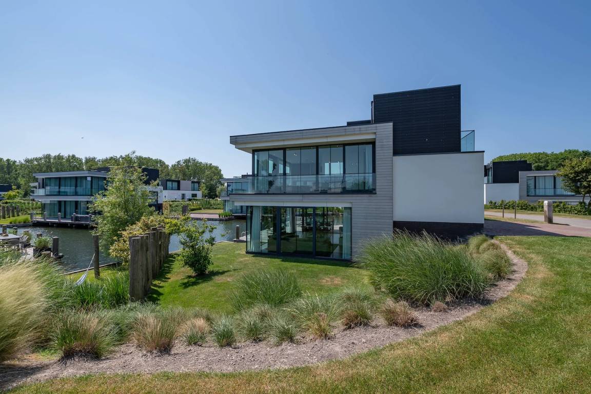 180 M² Maison De Vacances ∙ 4 Chambres ∙ 8 Personnes - Oostkapelle