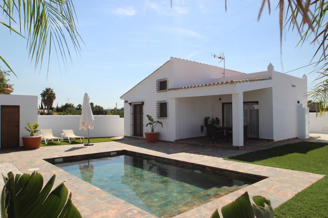 90 M² Casa ∙ 2 Habitaciones ∙ 4 Huéspedes - Conil de la Frontera