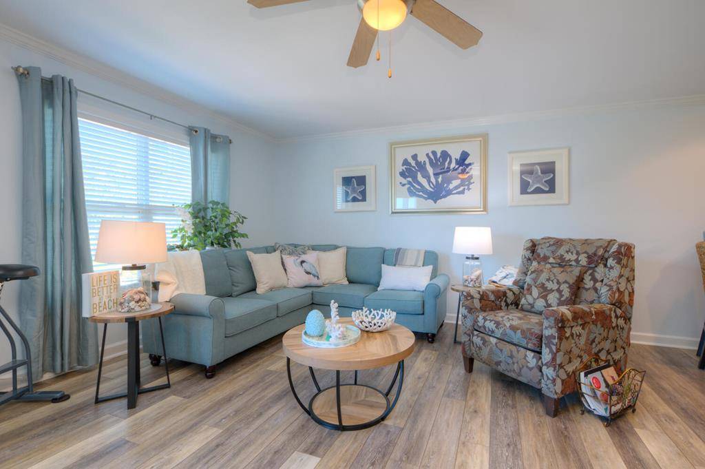 Condo ∙ 3 Bedrooms ∙ 8 Guests - Oak Island, NC