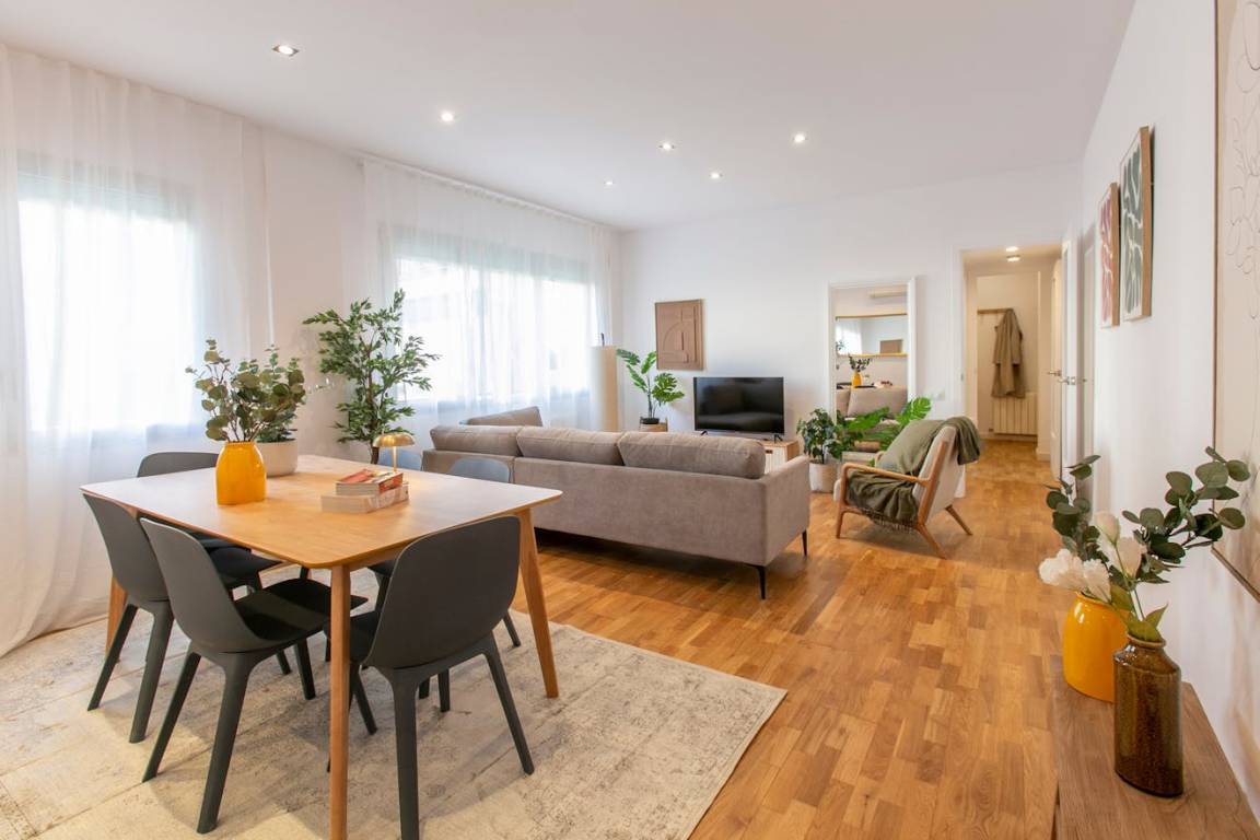 110 M² Apartamento ∙ 3 Quartos ∙ 4 Hóspedes - Sant Cugat del Vallès