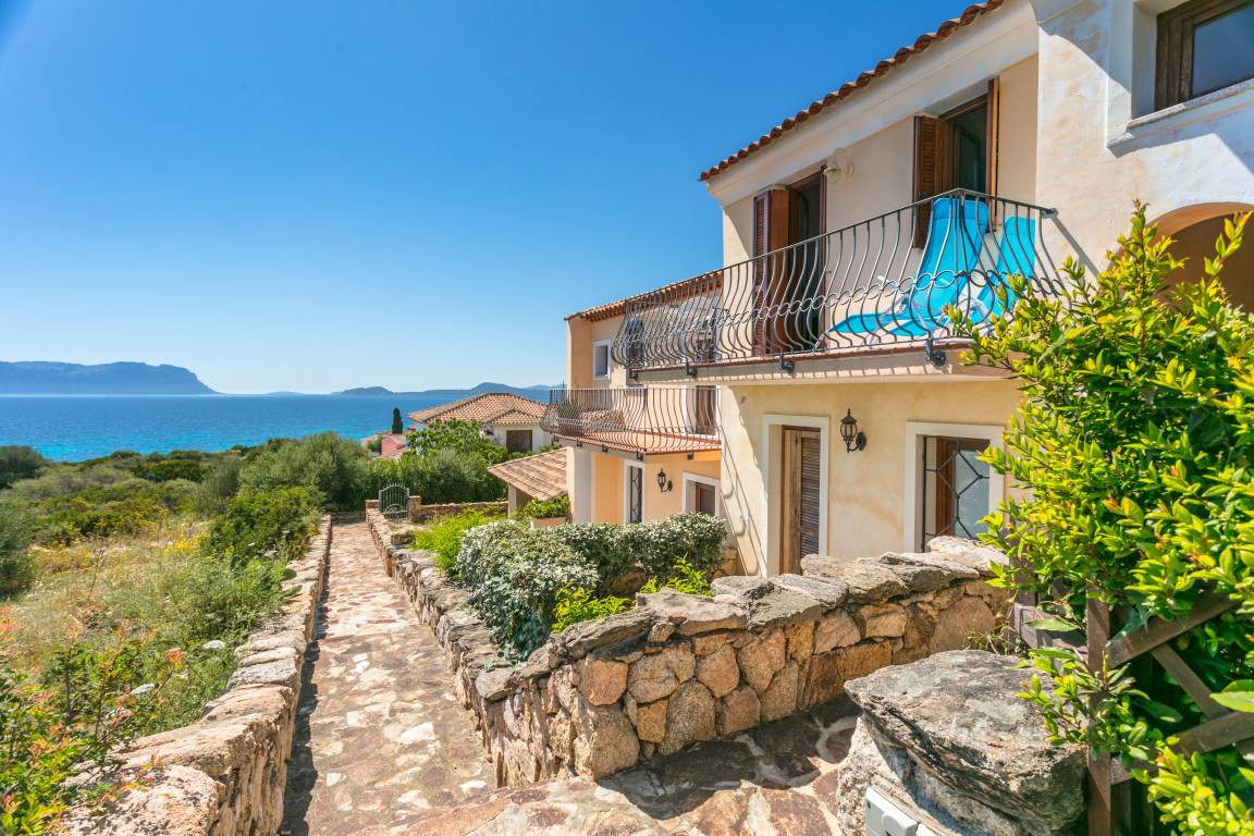 60 M² Apartment ∙ 2 Bedrooms ∙ 5 Guests - Golfo Aranci