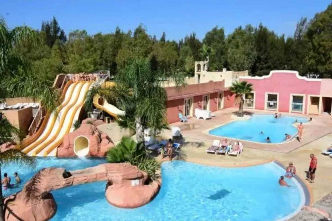 22 M² Camping ∙ 2 Chambres ∙ 4 Personnes - Hyères