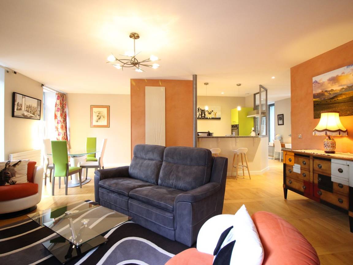 87 M² Appartement ∙ 2 Slaapkamers ∙ 4 Gasten - Orcival