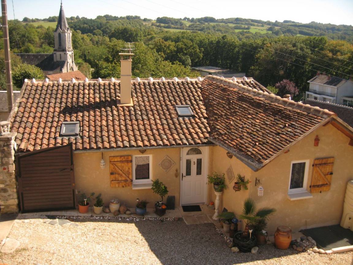 68 M² Casa ∙ 2 Habitaciones ∙ 2 Huéspedes - Argenton-sur-Creuse