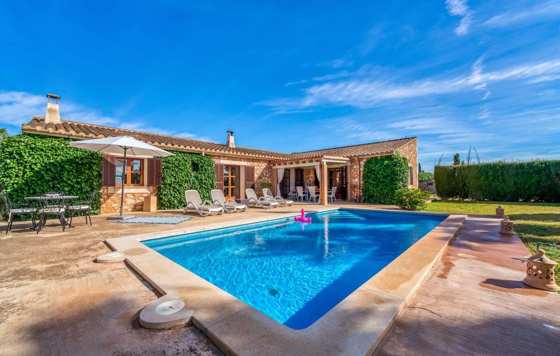 120 M² Ferienhaus ∙ 3 Schlafzimmer ∙ 6 Gäste - Felanitx