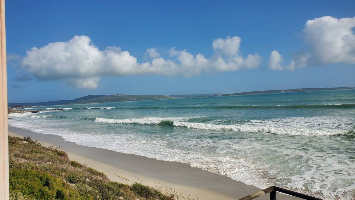 100 M² House ∙ 2 Bedrooms ∙ 4 Guests - Langebaan