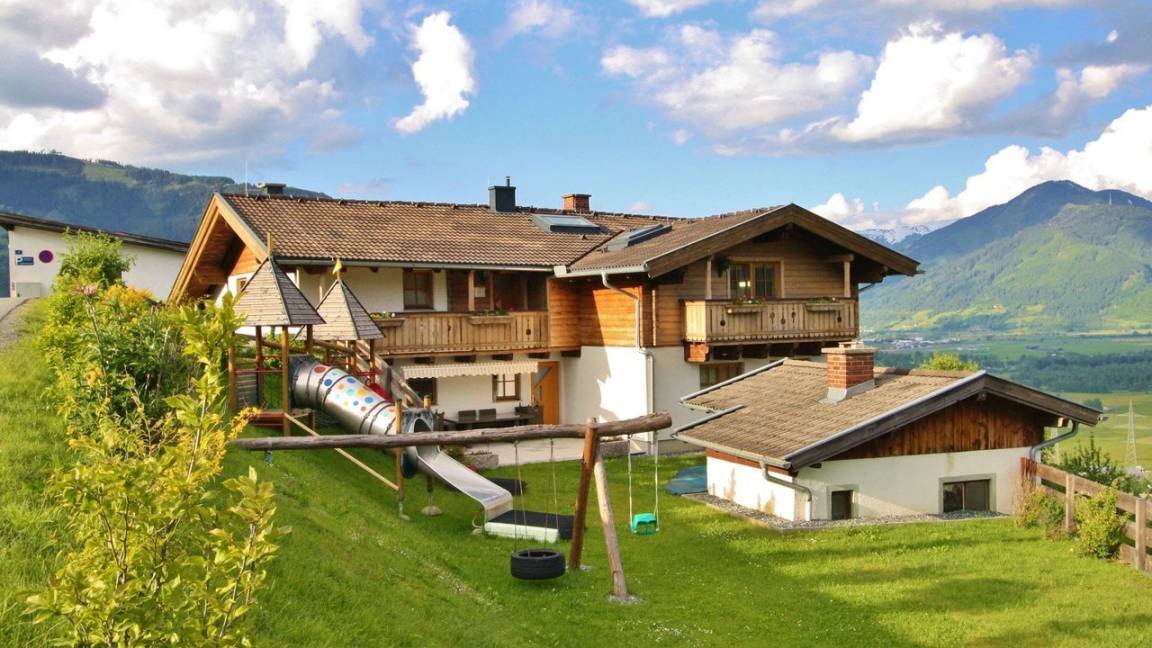 120 M² Ferienwohnung ∙ 4 Schlafzimmer ∙ 8 Gäste - Kaprun