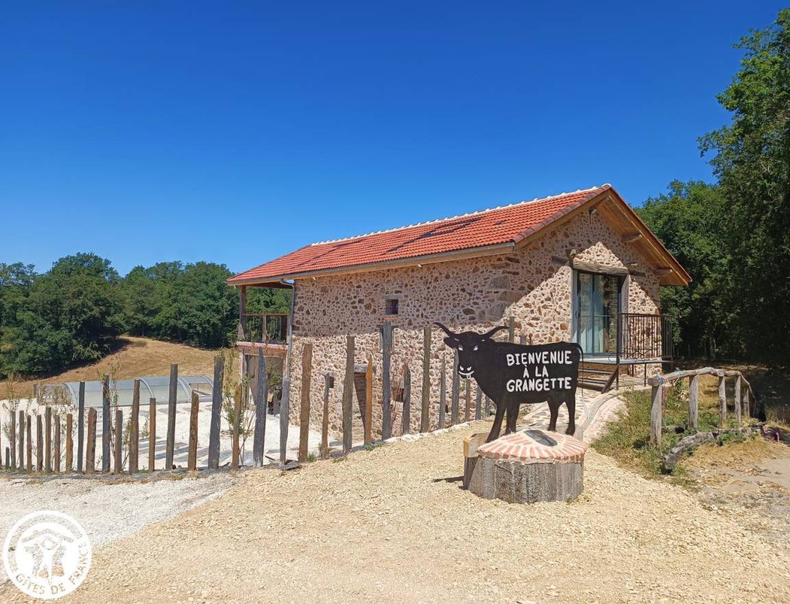 91 M² Gîte ∙ 2 Chambres ∙ 5 Personnes - Lot