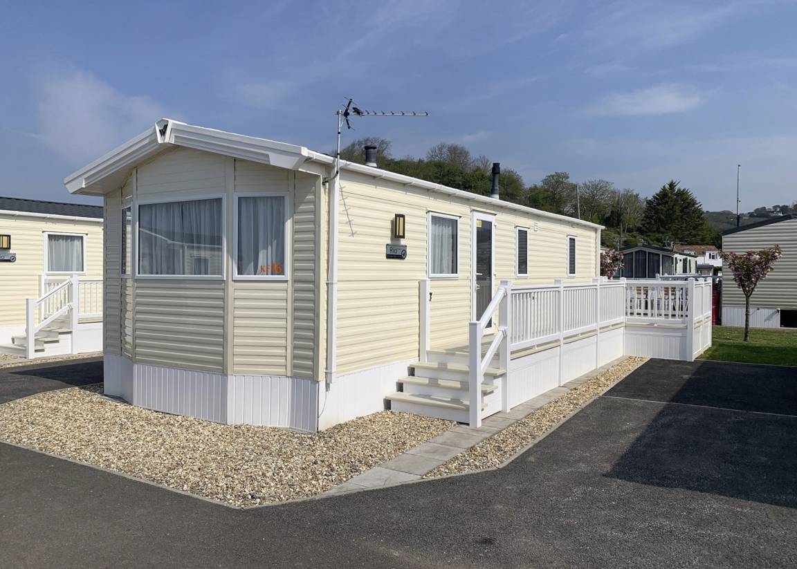 Caravan ∙ 3 Bedrooms ∙ 8 Guests - Weston-super-Mare
