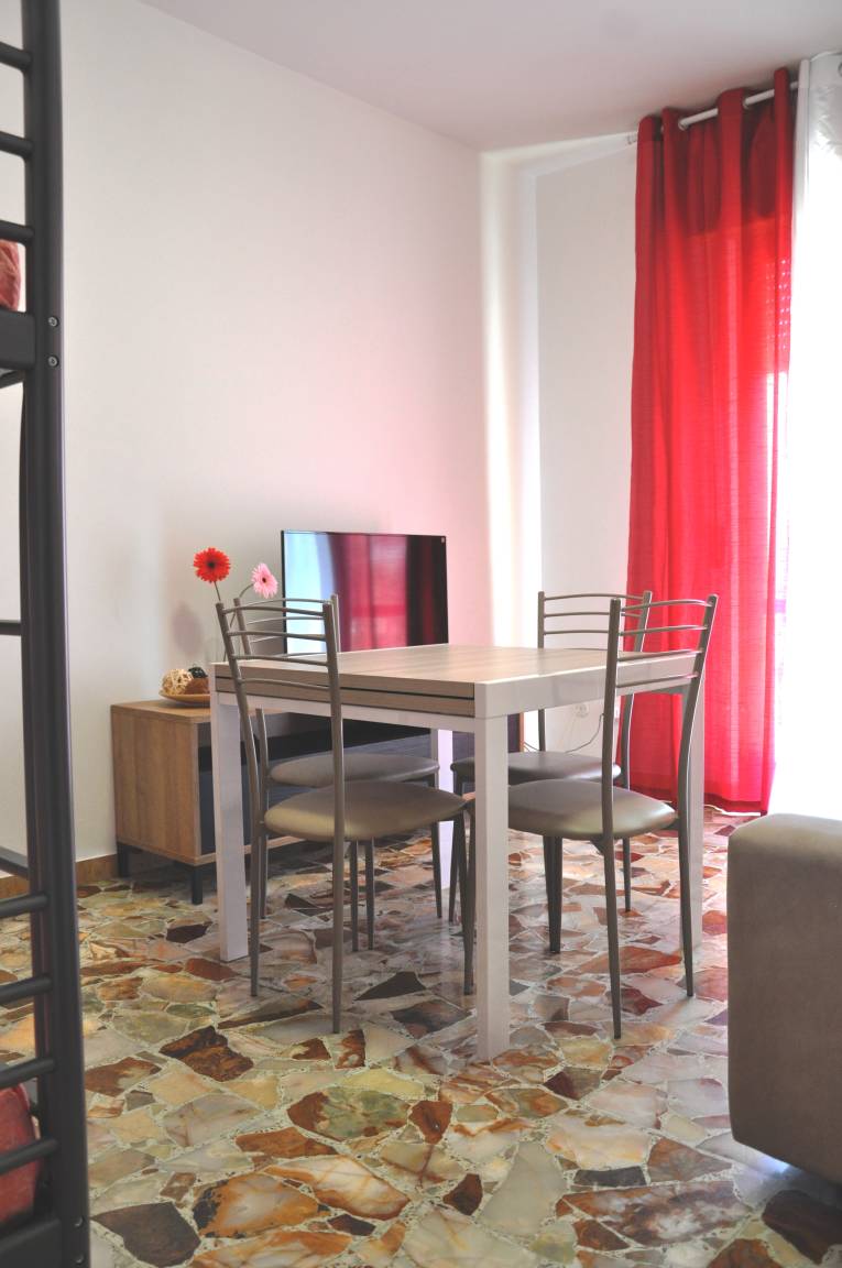 40 M² Ferienwohnung ∙ 1 Schlafzimmer ∙ 4 Gäste - Finale Ligure