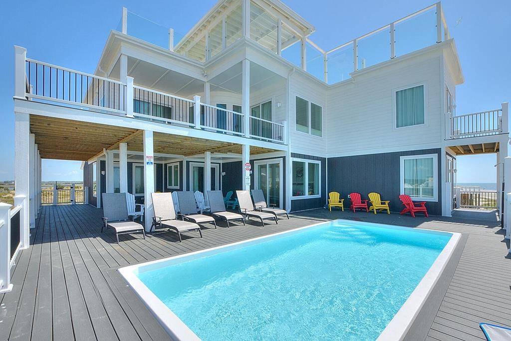 House ∙ 12 Bedrooms ∙ 32 Guests - Holden Beach, NC