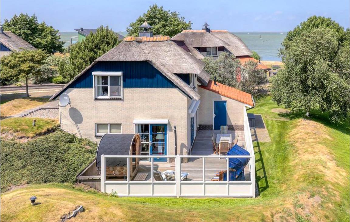 112 M² Ferienhaus ∙ 3 Schlafzimmer ∙ 6 Gäste - Makkum