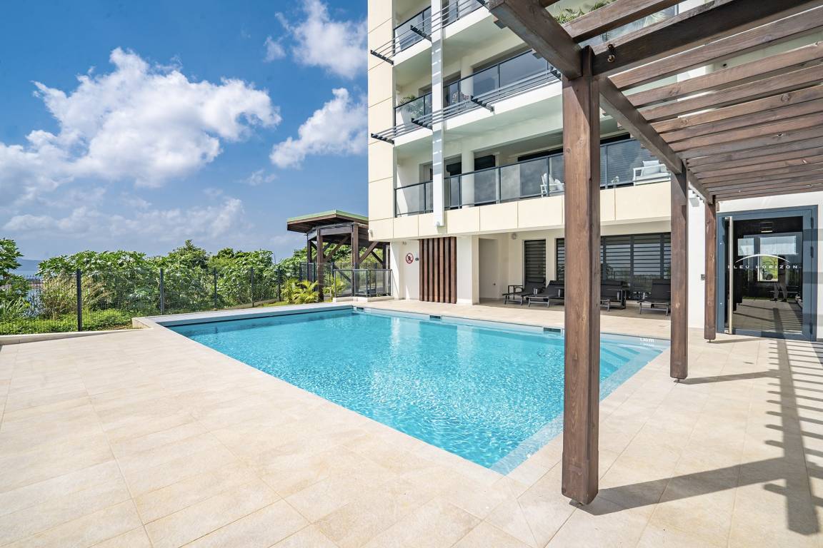 76 M² Appartement ∙ 2 Chambres ∙ 4 Personnes - Fort-de-France