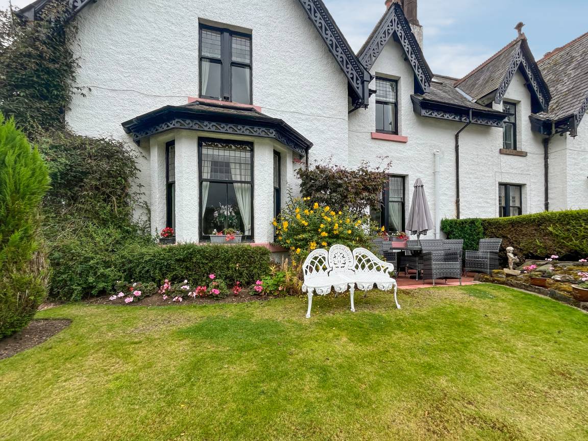 Cottage ∙ 4 Bedrooms ∙ 8 Guests - Aberfeldy