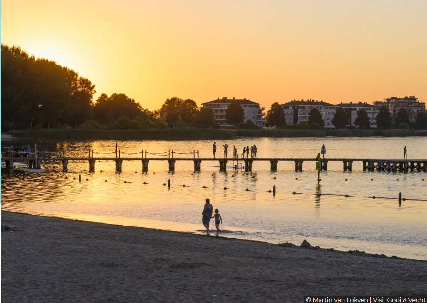 100 M² Huis ∙ 3 Slaapkamers ∙ 4 Gasten - Laren