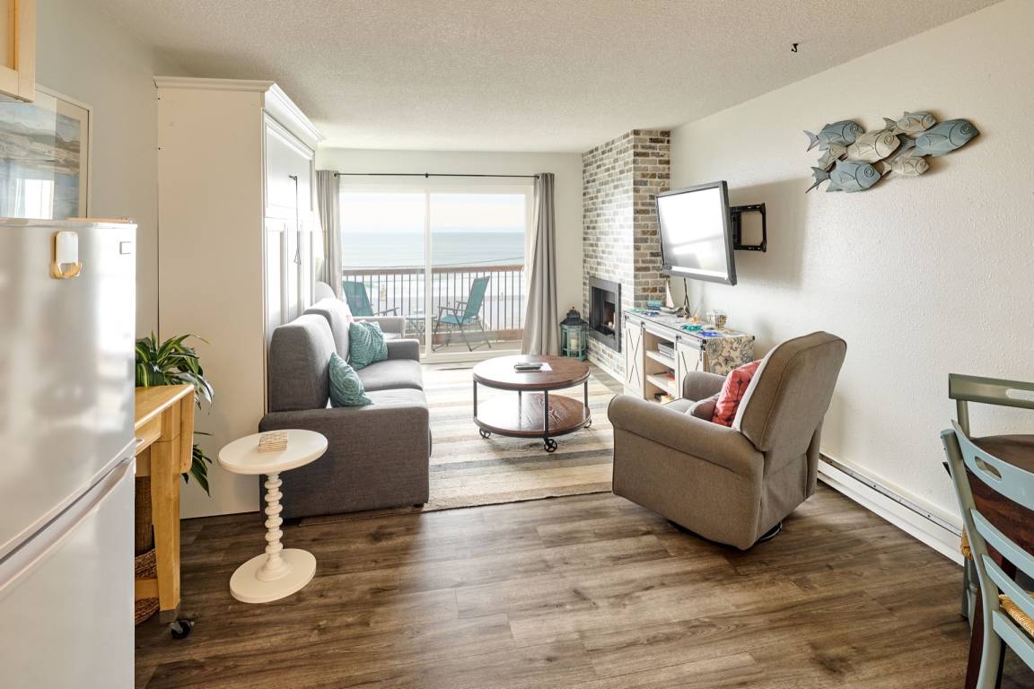 Condo ∙ 1 Bedroom ∙ 4 Guests - Devil's Lake State Recreation Area, Lincoln City