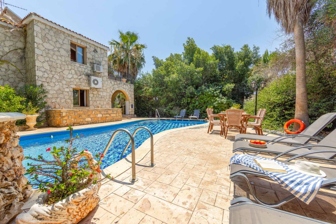Villa ∙ 3 Bedrooms ∙ 6 Guests - Argaka