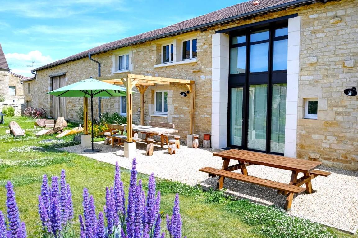202 M² Gîte ∙ 4 Chambres ∙ 11 Personnes - Ardennes