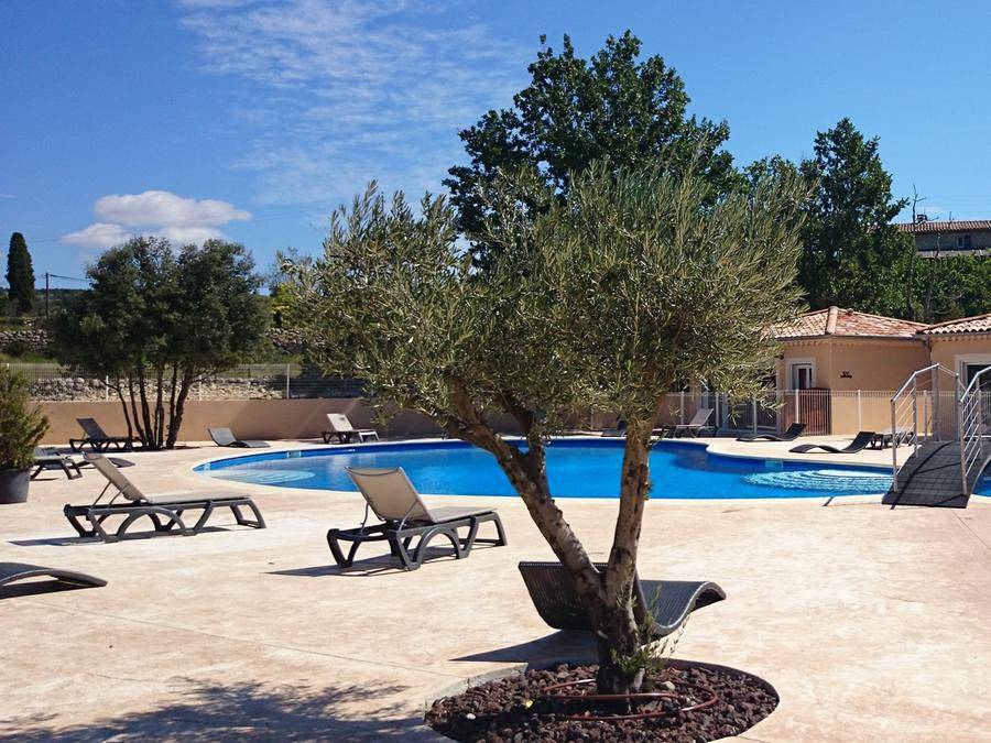30 M² Caravan ∙ 4 Slaapkamers ∙ 6 Gasten - Ardèche