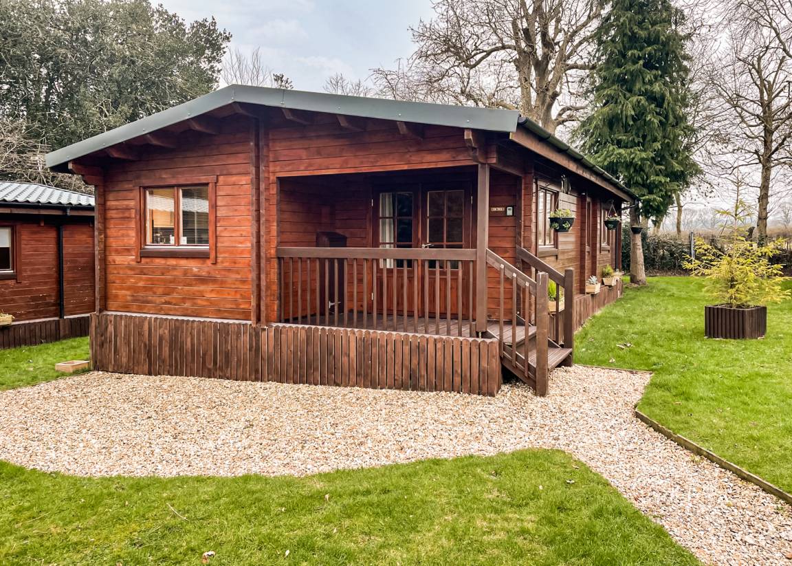 Chalet ∙ 2 Bedrooms ∙ 4 Guests - Somerset