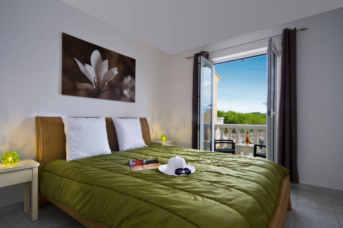 95 M² Maison De Vacances ∙ 3 Chambres ∙ 6 Personnes - Vidauban