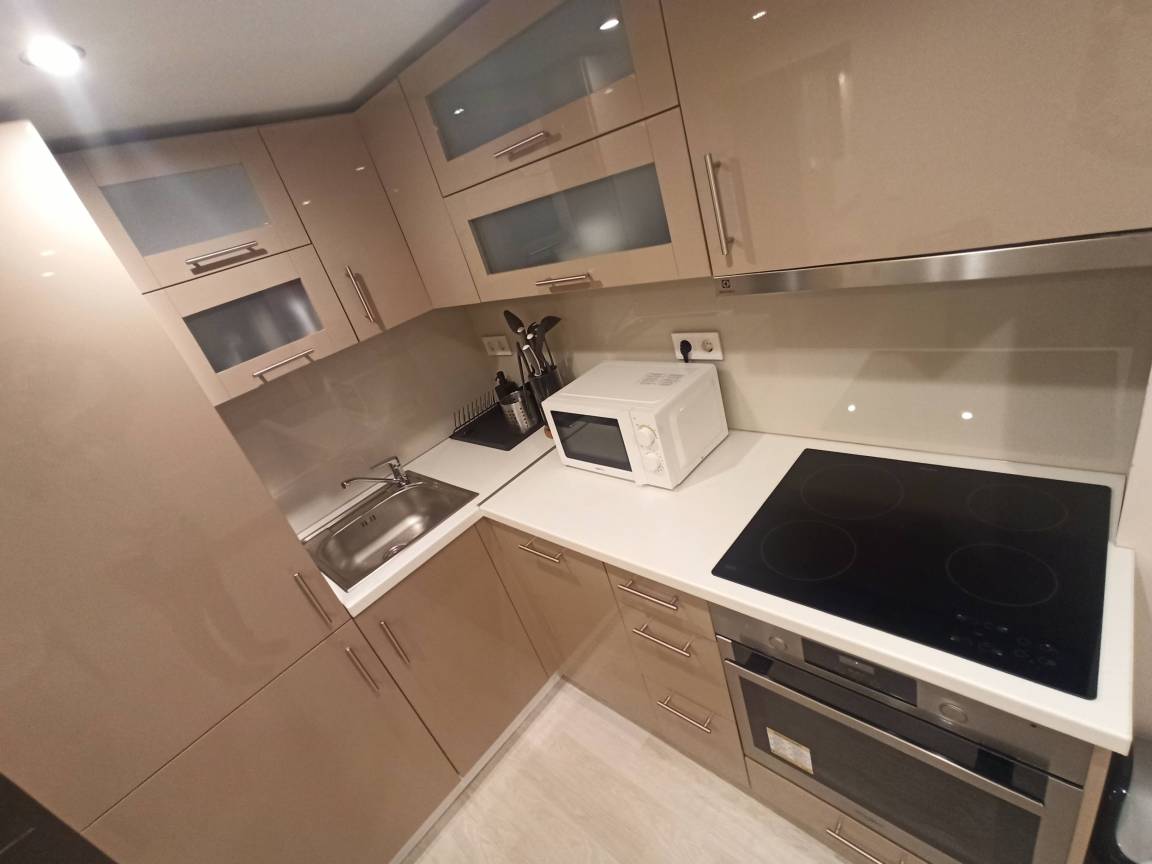 100 M² Apartment ∙ 2 Bedrooms ∙ 3 Guests - Budapešť