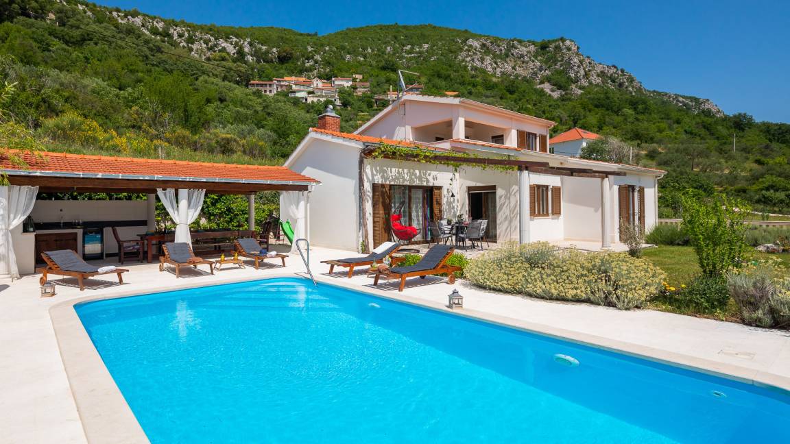 175 M² Villa ∙ 3 Schlafzimmer ∙ 8 Gäste - Brela