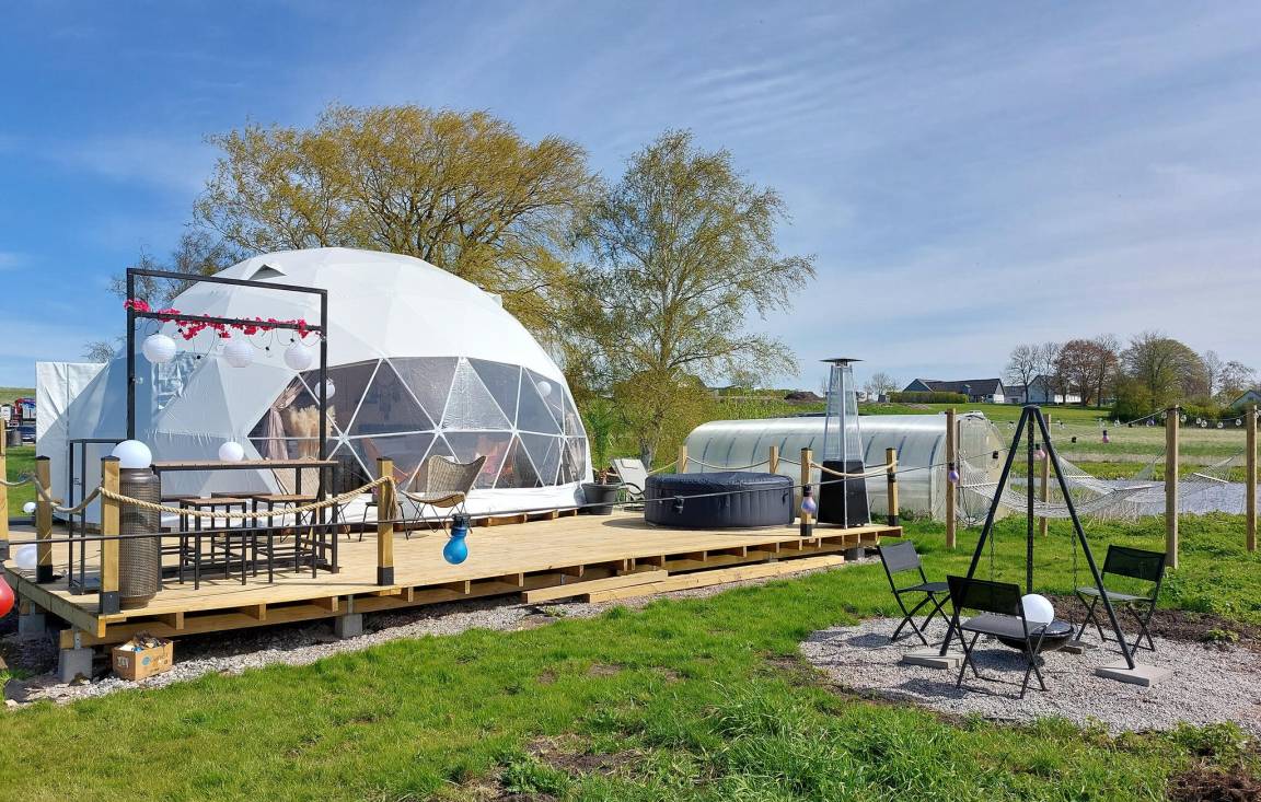 54 M² Hus ∙ 4 Gäster - Staffanstorp