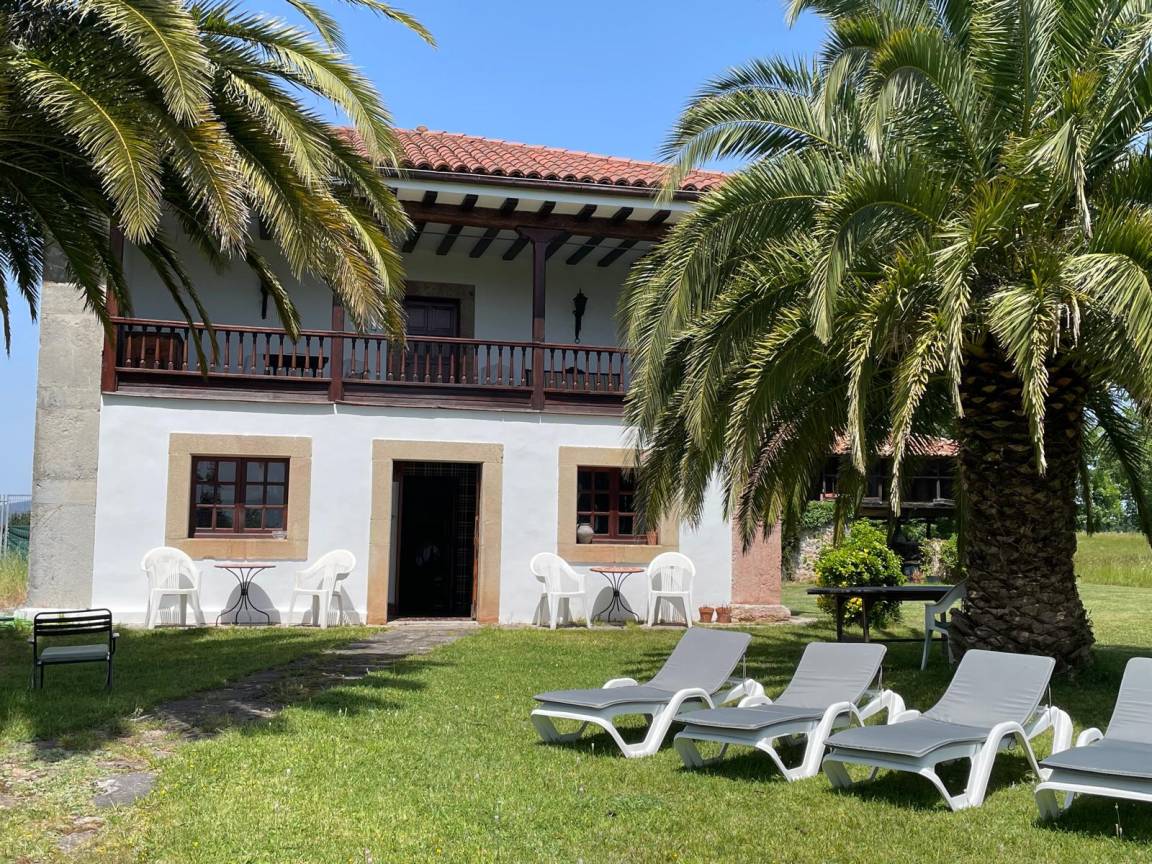 House ∙ 4 Bedrooms ∙ 8 Guests - Oviedo