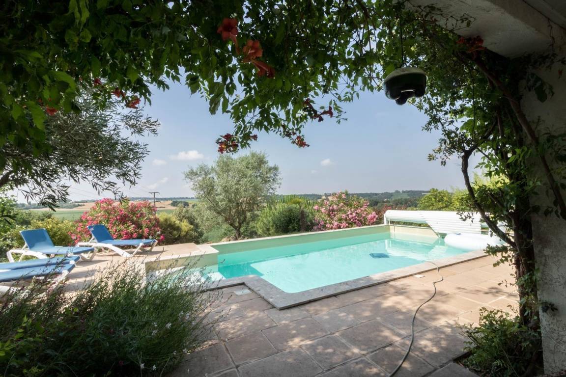 80 M² Gîte ∙ 1 Chambre ∙ 3 Personnes - Haute-Garonne