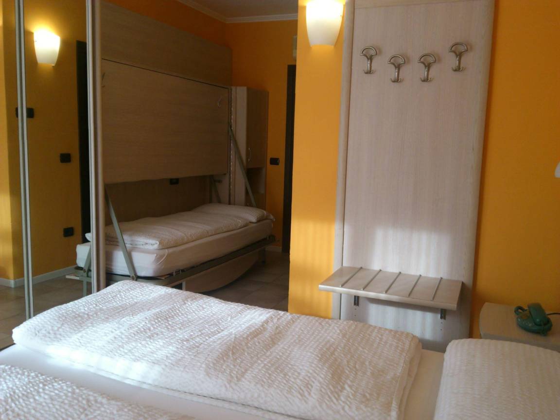 21 M² Hotel ∙ 1 Slaapkamer ∙ 3 Gasten - Brentonico