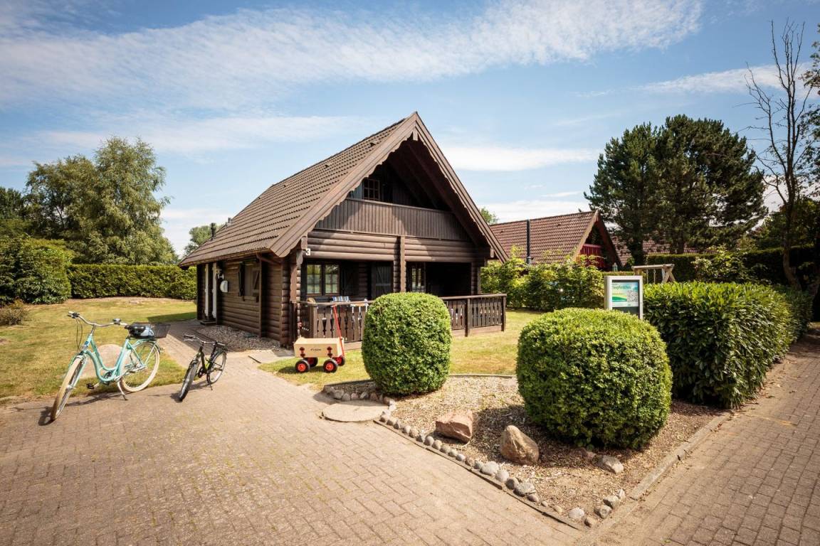 65 M² House ∙ 2 Bedrooms ∙ 4 Guests - Otterndorf