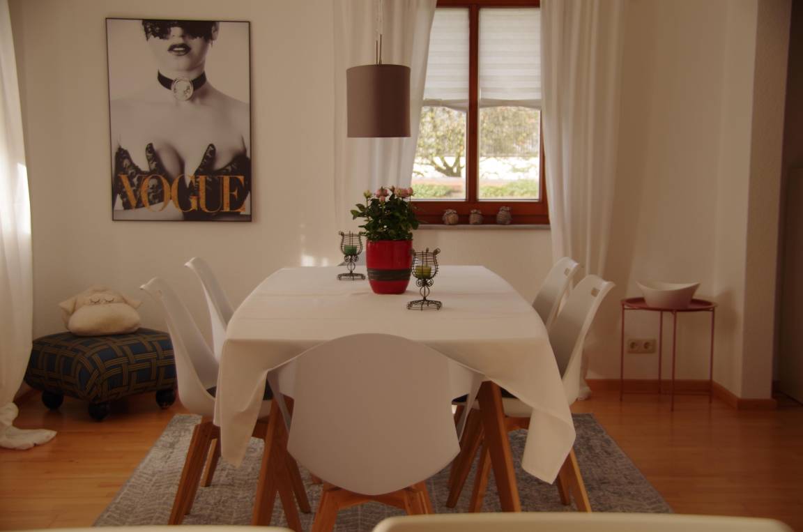 110 M² Ferienhaus ∙ 2 Schlafzimmer ∙ 4 Gäste - Mettlach