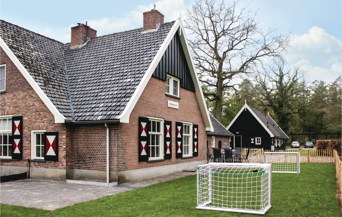 102 M² Huis ∙ 3 Slaapkamers ∙ 6 Gasten - Ommen