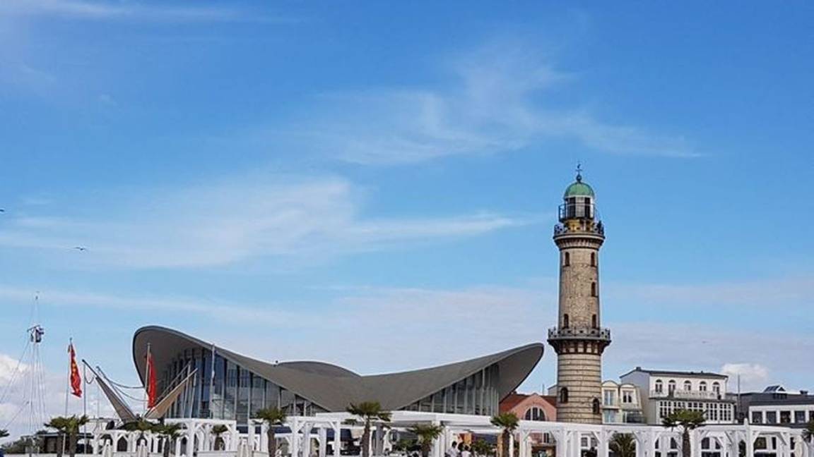 90 M² Apartment ∙ 1 Bedroom ∙ 5 Guests - Rostock