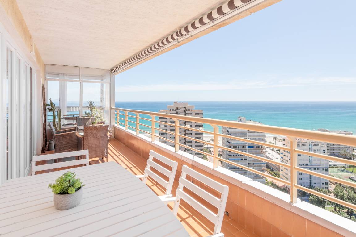 100 M² Apartment ∙ 4 Bedrooms ∙ 7 Guests - Alicante