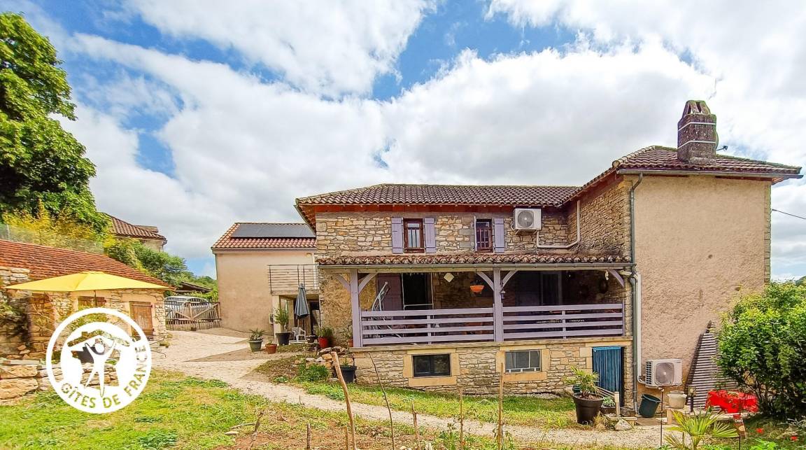 80 M² Gîte ∙ 2 Chambres ∙ 5 Personnes - Albas