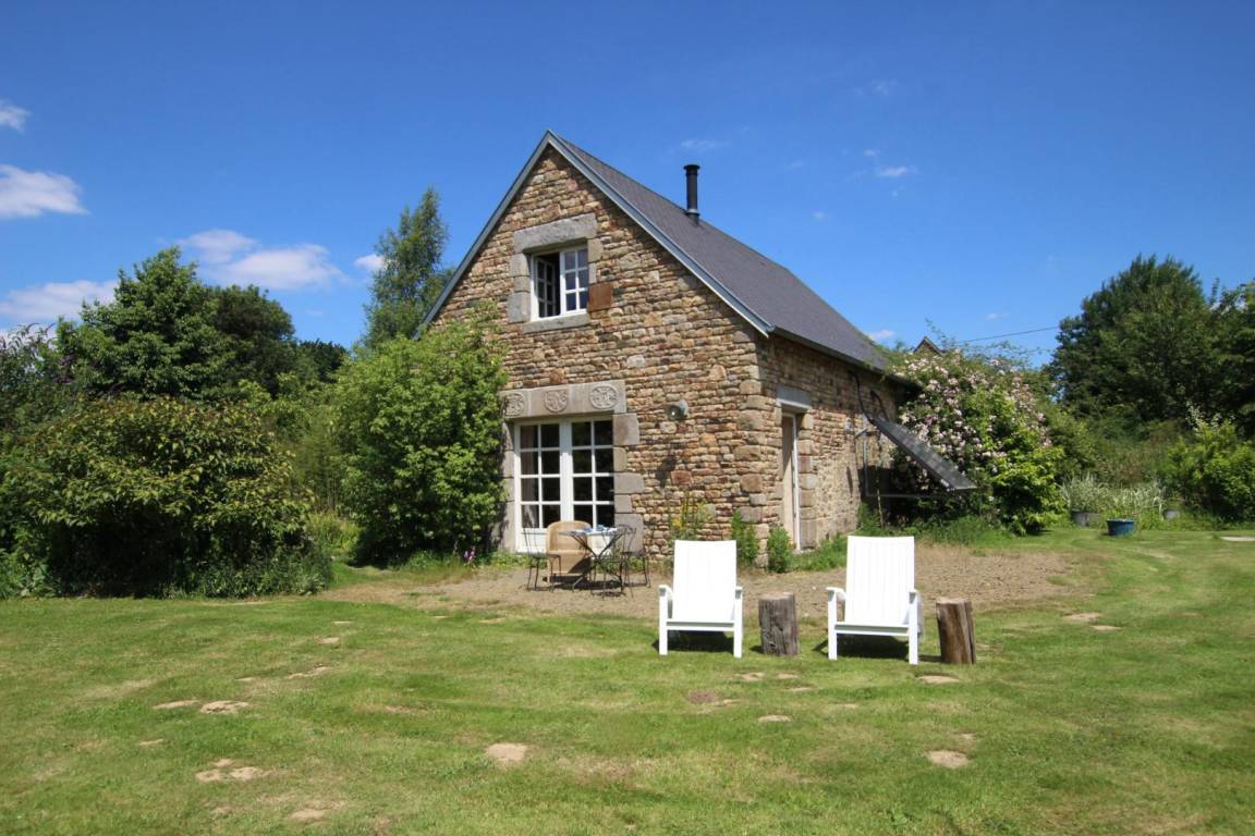 85 M² Gîte ∙ 2 Chambres ∙ 4 Personnes - Jullouville