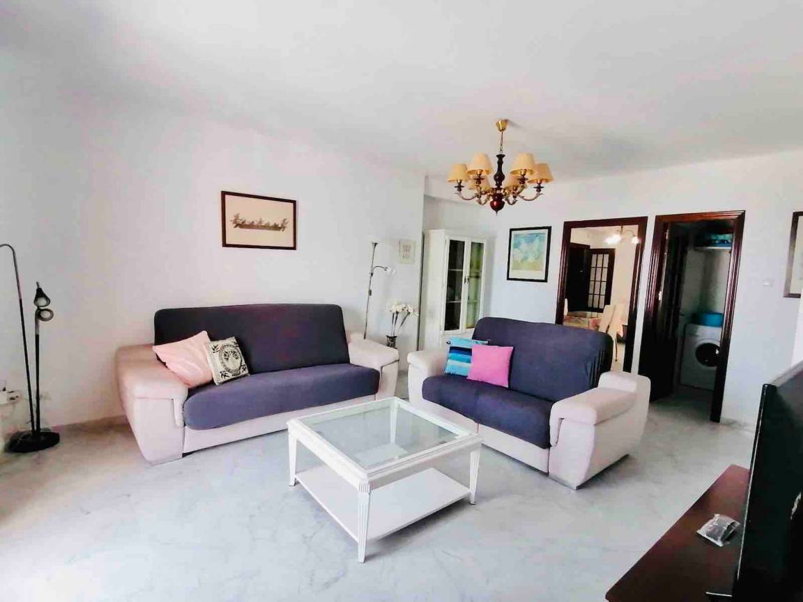 80 M² Apartamento ∙ 3 Habitaciones ∙ 6 Huéspedes - Cádiz