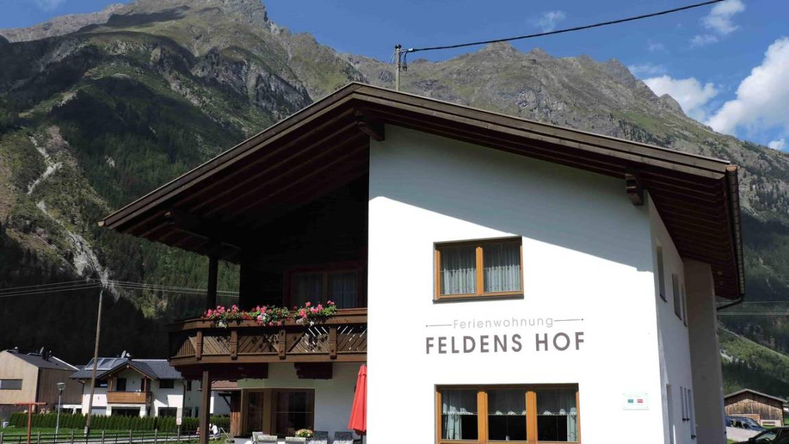 47 M² Ferienwohnung ∙ 2 Schlafzimmer ∙ 4 Gäste - Längenfeld