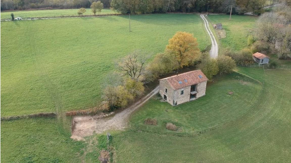 175 M² Gîte ∙ 4 Chambres ∙ 8 Personnes - Loire