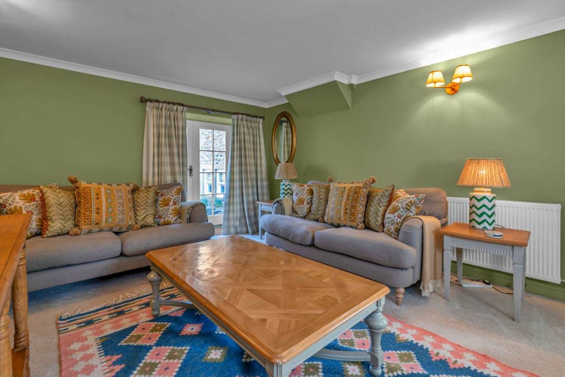 130 M² Cottage ∙ 2 Bedrooms ∙ 4 Guests - Kelso