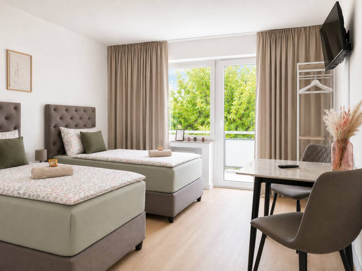 150 M² Apartment ∙ 6 Bedrooms ∙ 12 Guests - Oberhausen