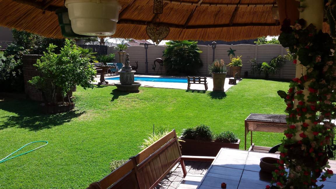 15 M² Private Room ∙ 1 Bedroom ∙ 2 Guests - Carletonville