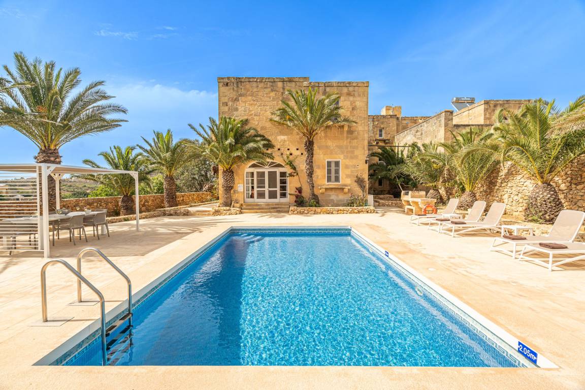 300 M² Villa ∙ 3 Schlafzimmer ∙ 7 Gäste - Malta